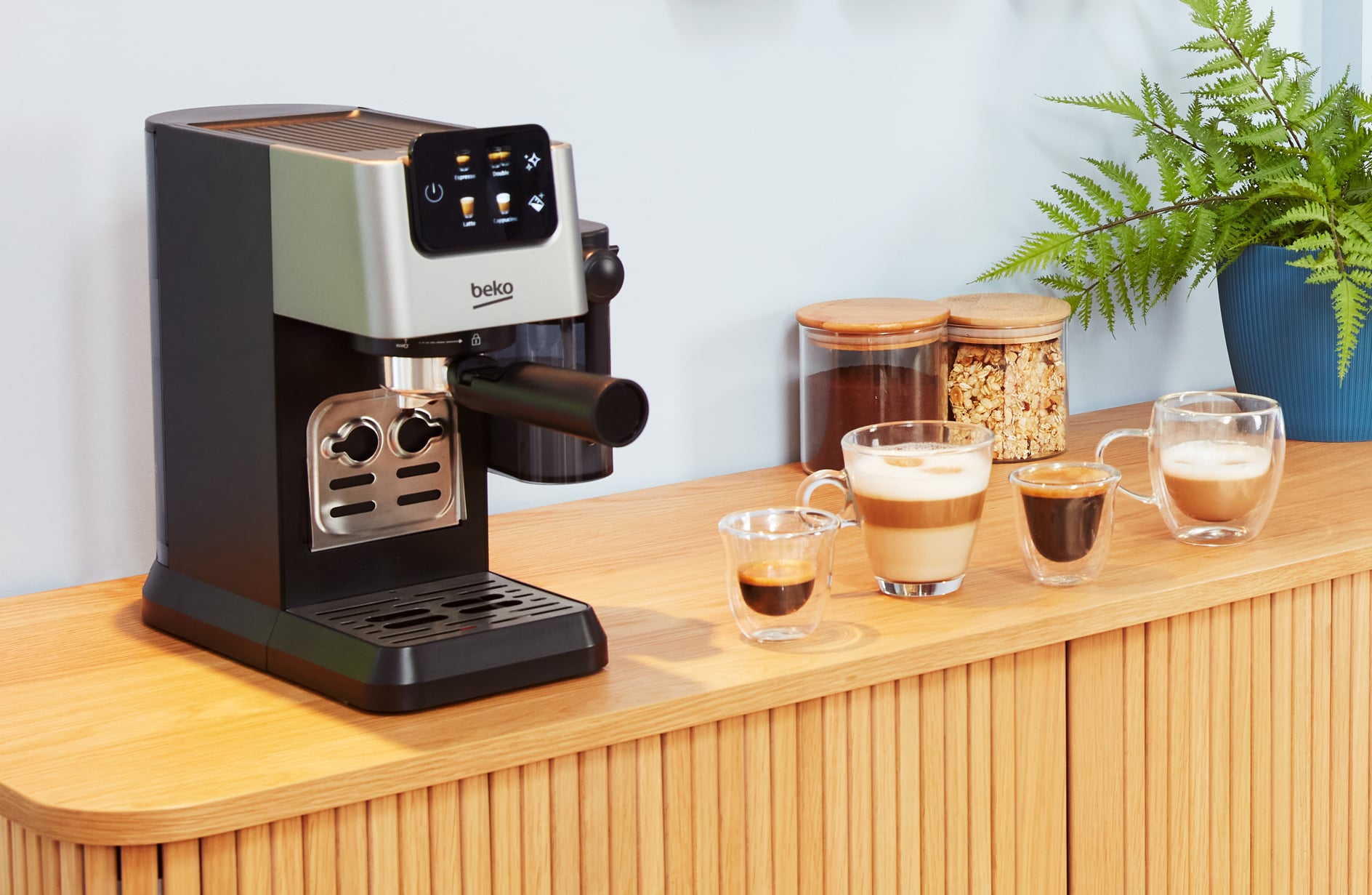 CaffeExperto Semi Automatic Espresso Coffee Machine with Integrated Milk Jug CEP5304X | Beko UK