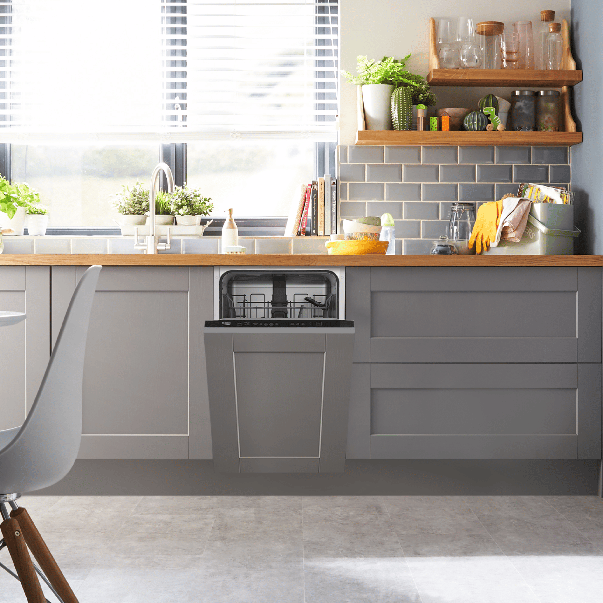 Integrated Slimline Dishwasher with Quick&Shine DIS15020 | Beko UK